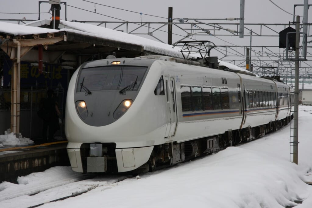 ダイヤ改正で681系・683系の今後は（サワW08編成は廃車に） – Kumoyuni45