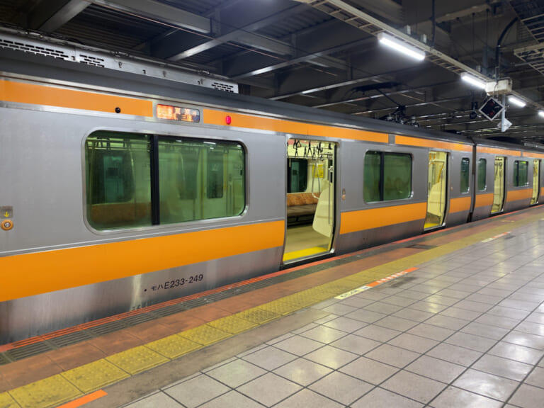 トイレ設置、グリーン車連結から除外か？トタH49編成の今後は？？ – Kumoyuni45